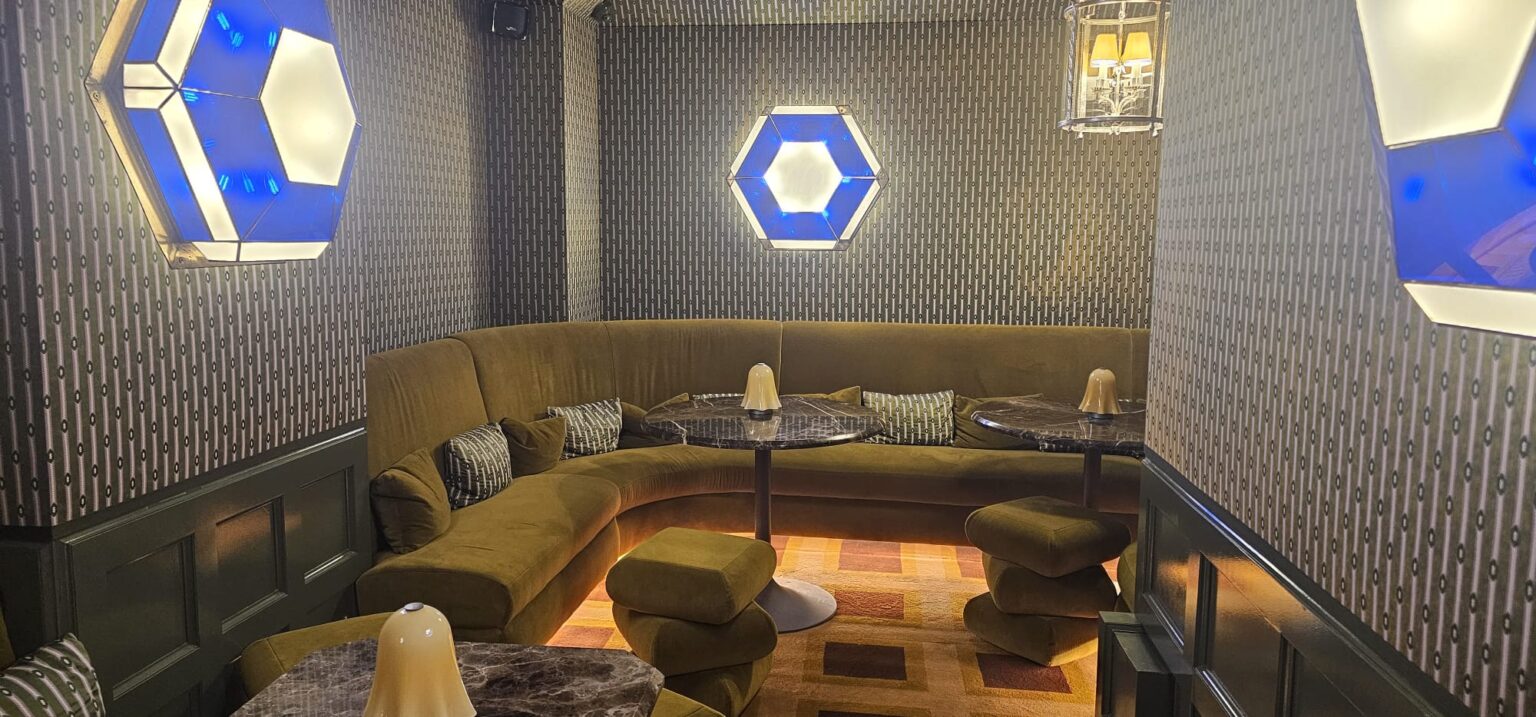 Bespoke Fixed Seating | Banquette, Bench, Booth Seating | PGI